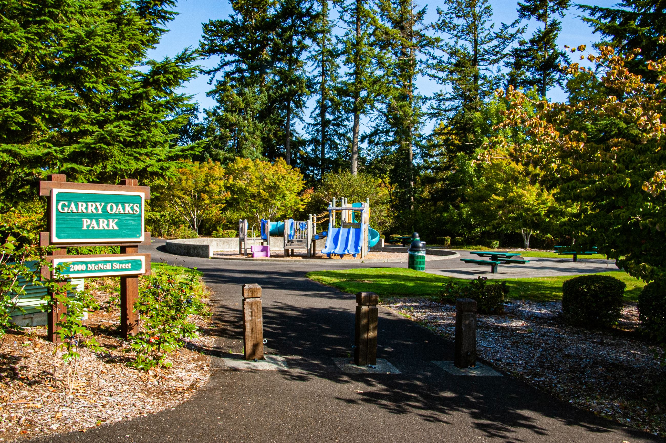 Facilities • Garry Oaks Park